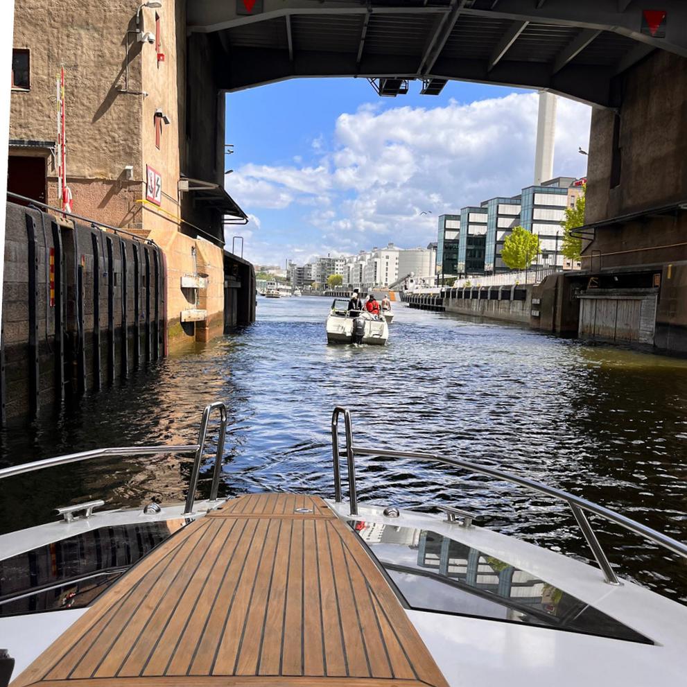 Slussa med Jessica - Tips för slussning med båt - SEASEA
